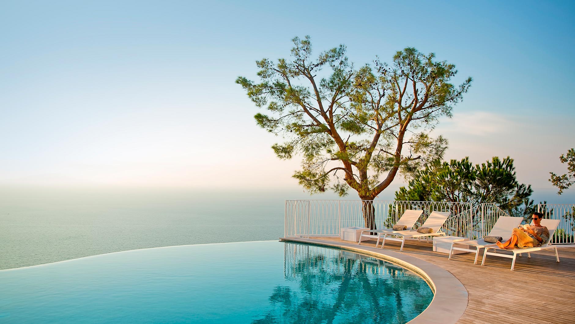 RELAIS BLU OFFICIAL WEBSITE